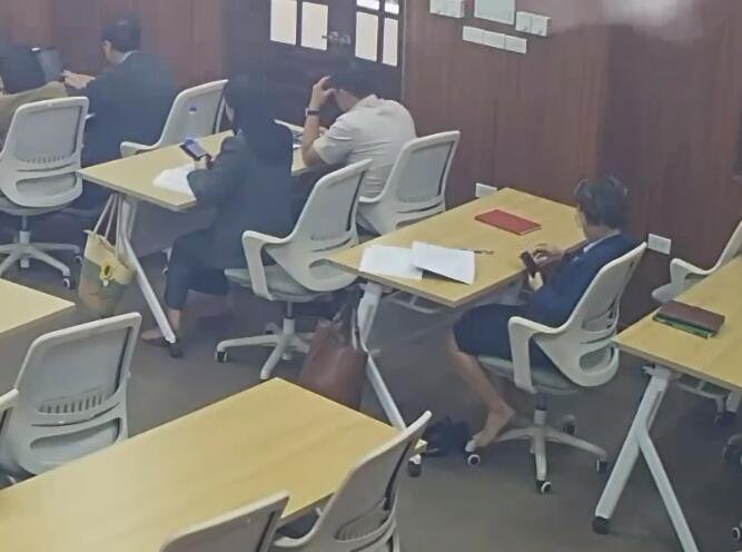 The 3xladys remove heels relax their feet at the same time!