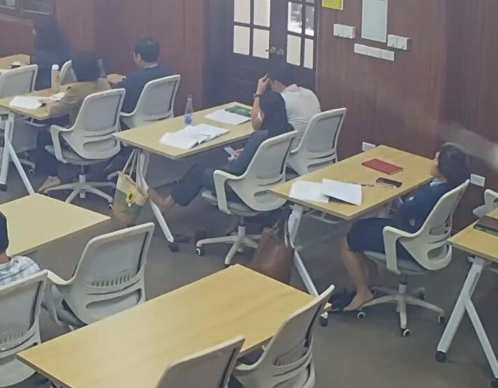 The 3xladys remove heels relax their feet at the same time!