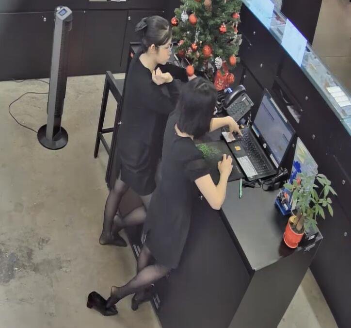 The jewelry store hostess in black nylon show us her cute feet! 266